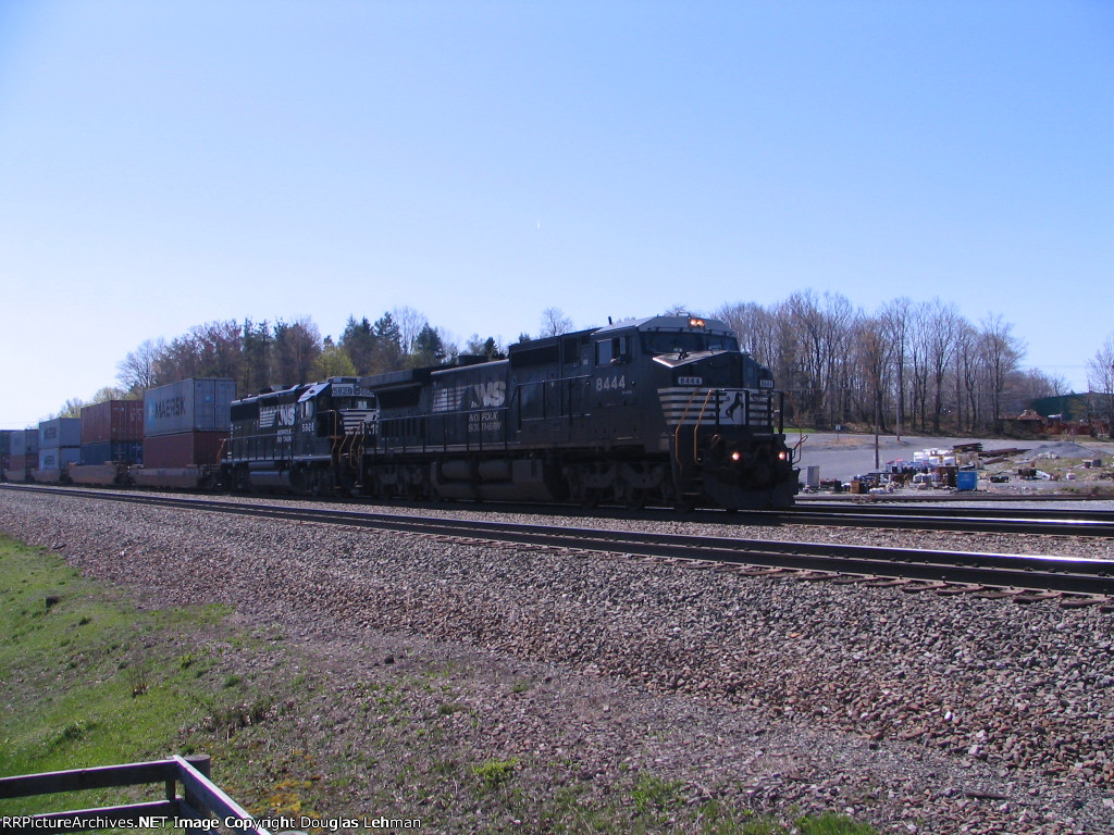 NS 5828 & 8444 (ex-CR 6273)